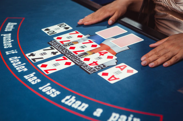 Live Ultimate Texas Holdem: Where to Play | Live Casino Comparer